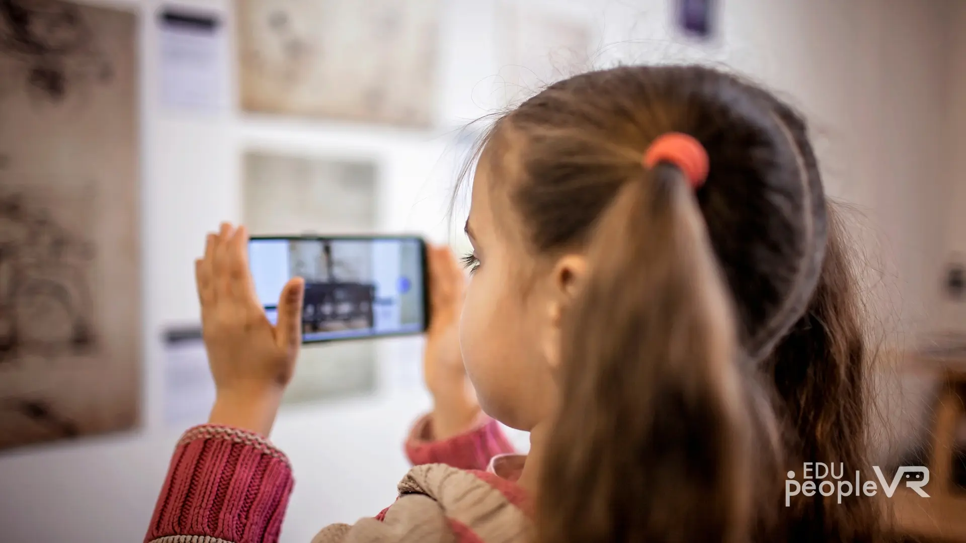 How Can AR be Used in Education? - Peoples Education